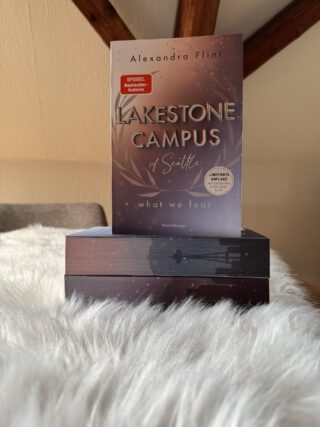 [Rezension] Alexandra Flint - Lakestone Campus of Seattle 01 - What we ...